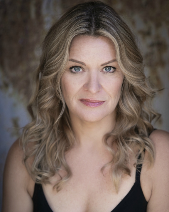 Roz Turnbull - Auckland Actors